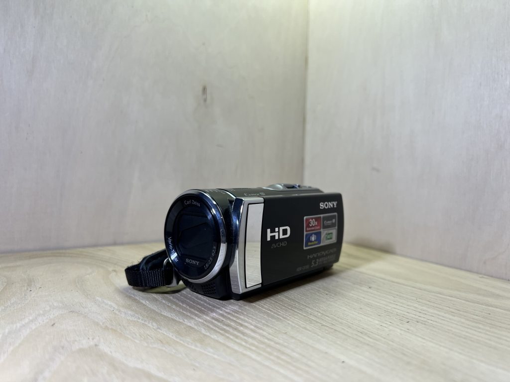 Sony Handycam HDR-CX190E - Noir est disponible sur la boutique