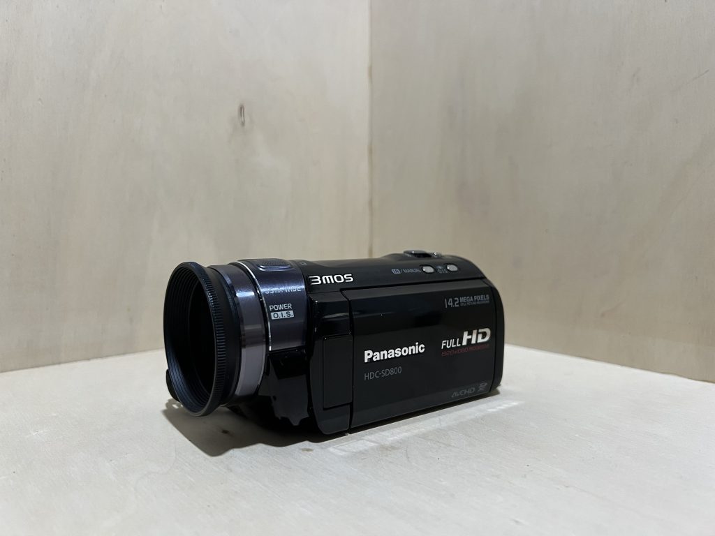 Caméscope Panasonic HDC-SD800 – Full HD, capteur 3MOS, stabilisation ...